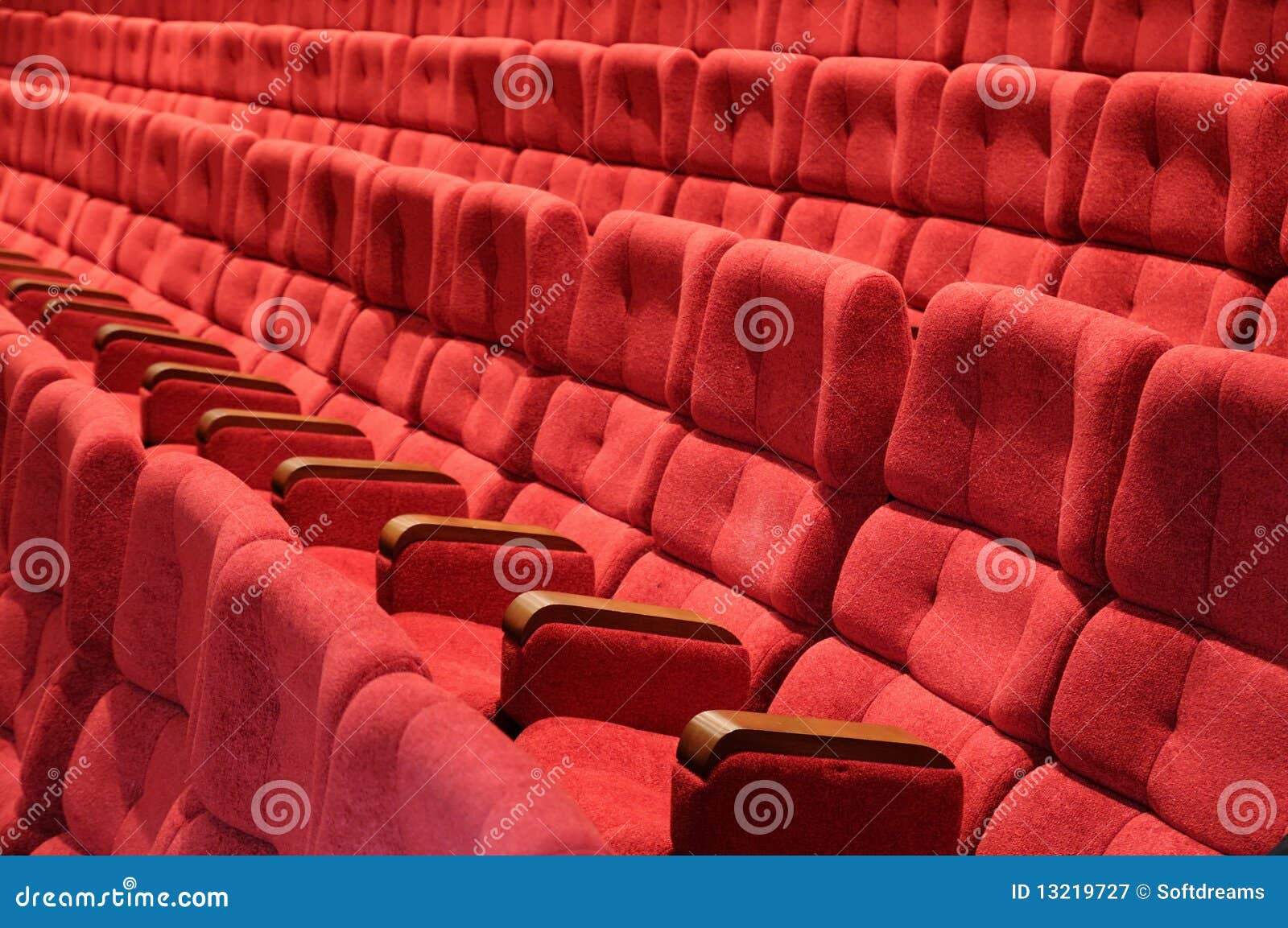 THEATER-LAGERUNGEN stockbild. Bild von treppen, sitz - 13219727
