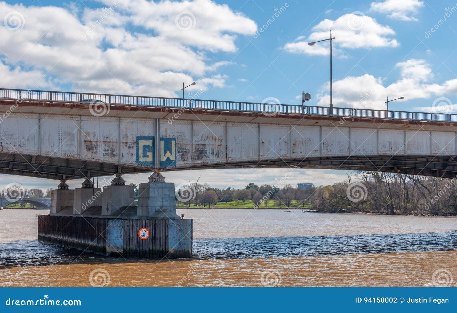 Theodore Roosevelt Bridge Over the Potomac River in Washington D Stock ...