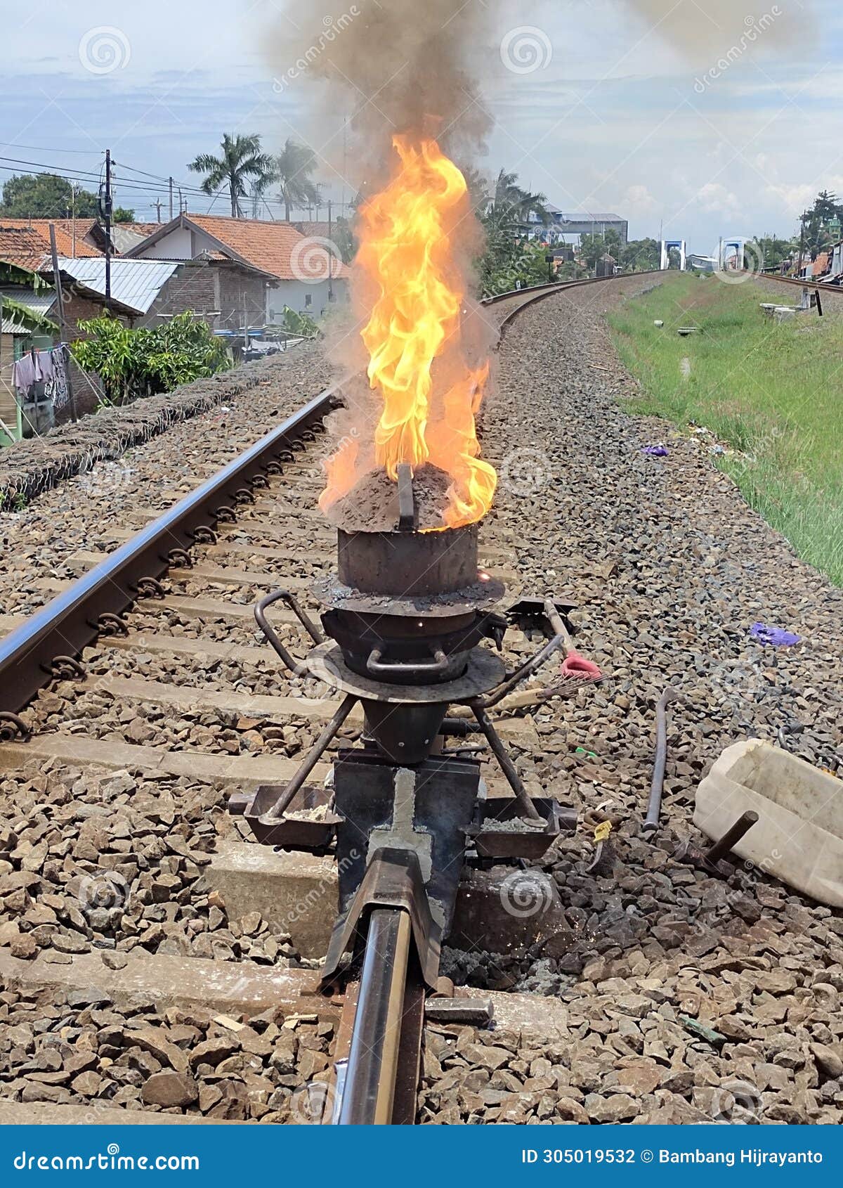 Thermit work stock photo. Image of rail, thermit, work - 305019532