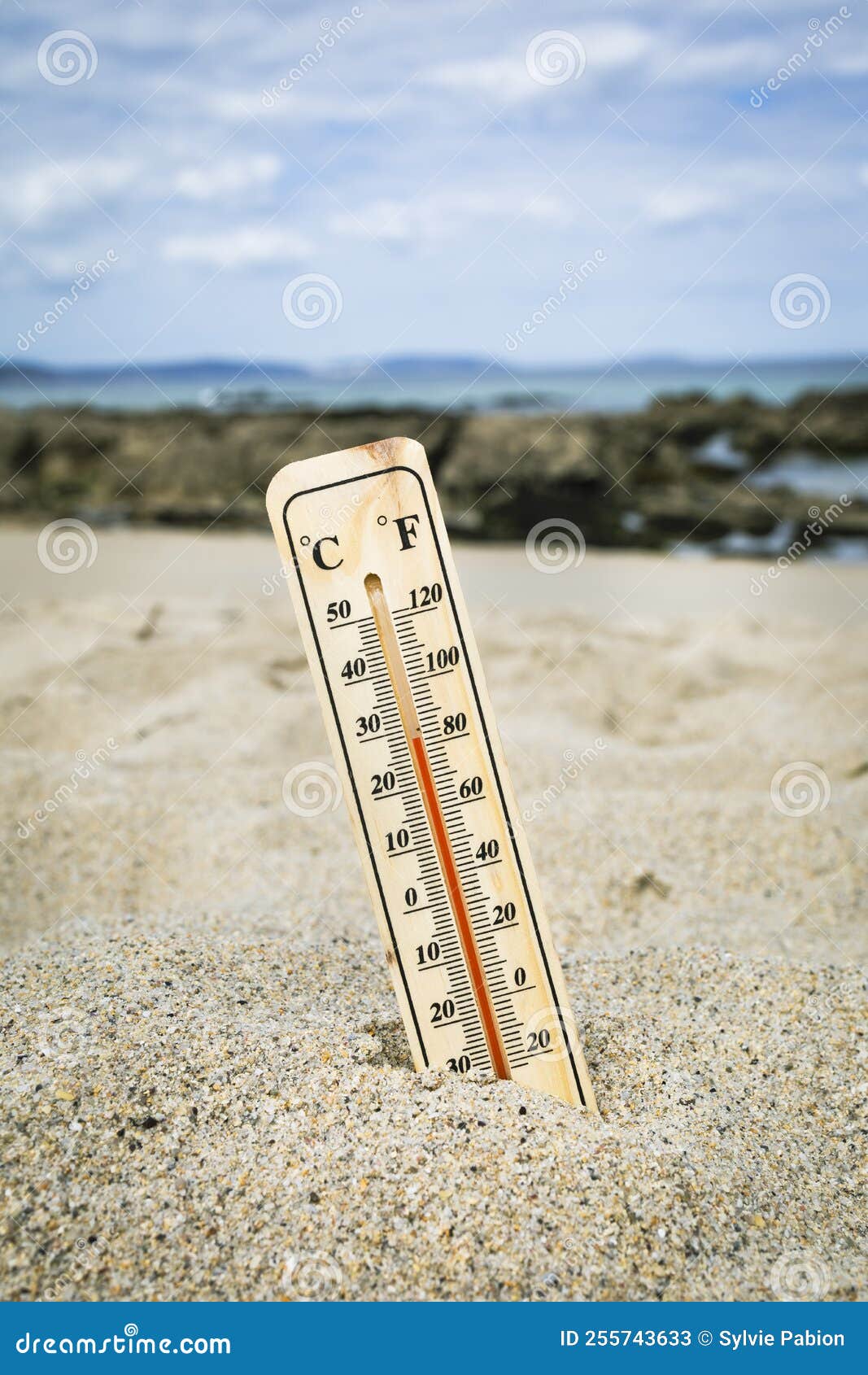 Thermometer on the Beach Marking High Temperatures. Climate Change ...