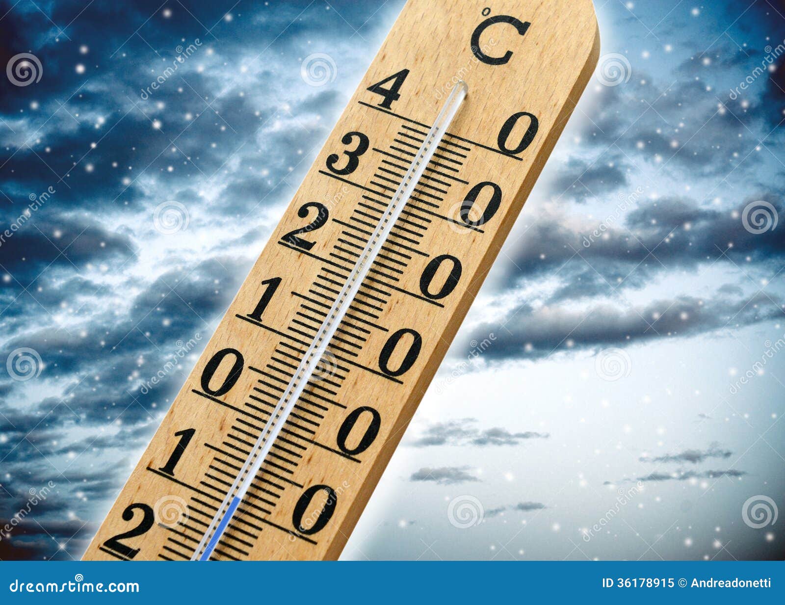 Thermometer Showing Cold Weather Stock Image - Image of thermometer ...