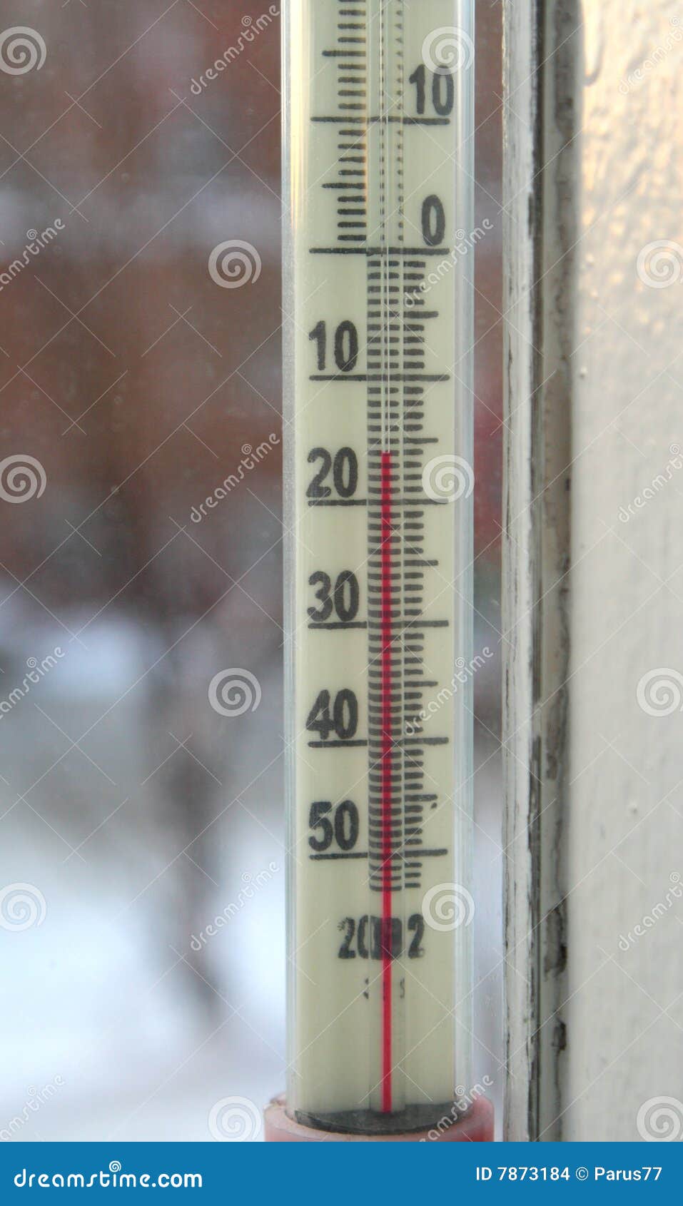 The Thermometer In The Winter Stock Photo - Image of mercury, subject ...