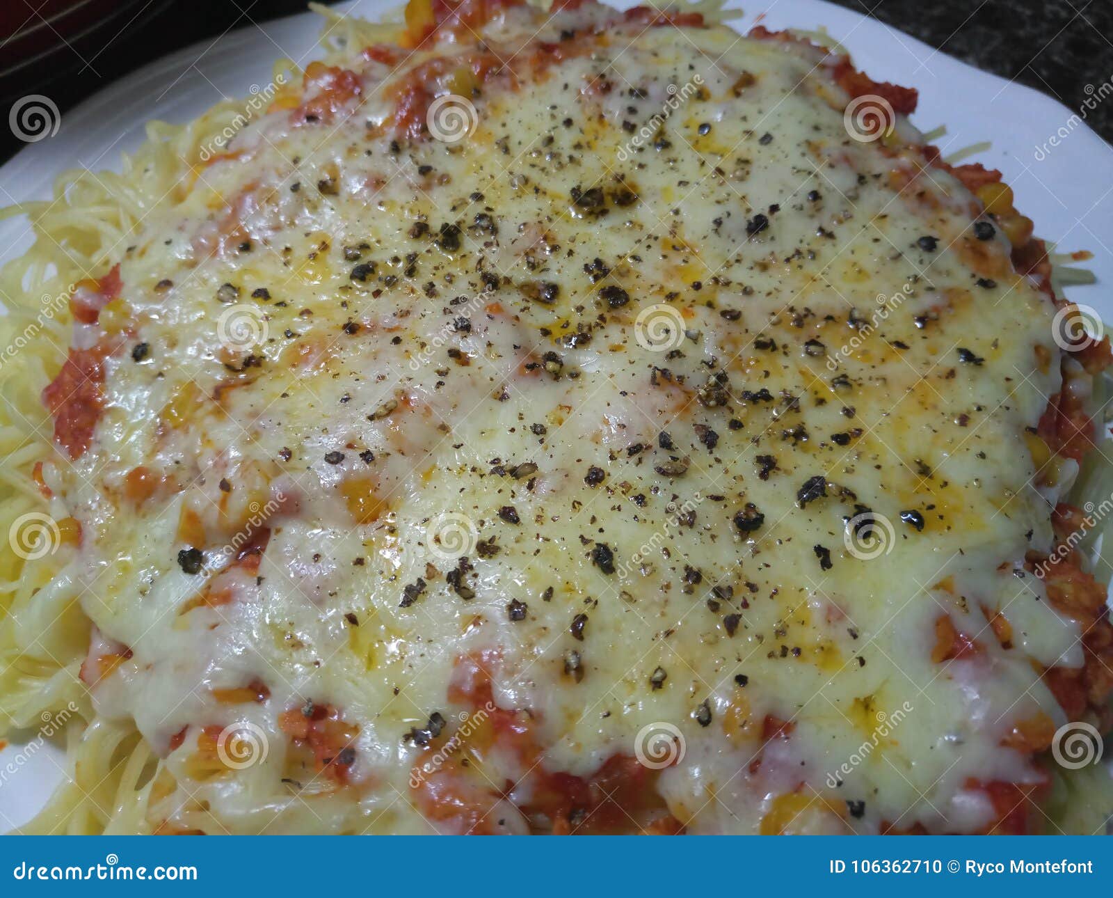 Thick Cheese Layer Melted on Spaghetti Bolognese Stock Photo - Image of ...
