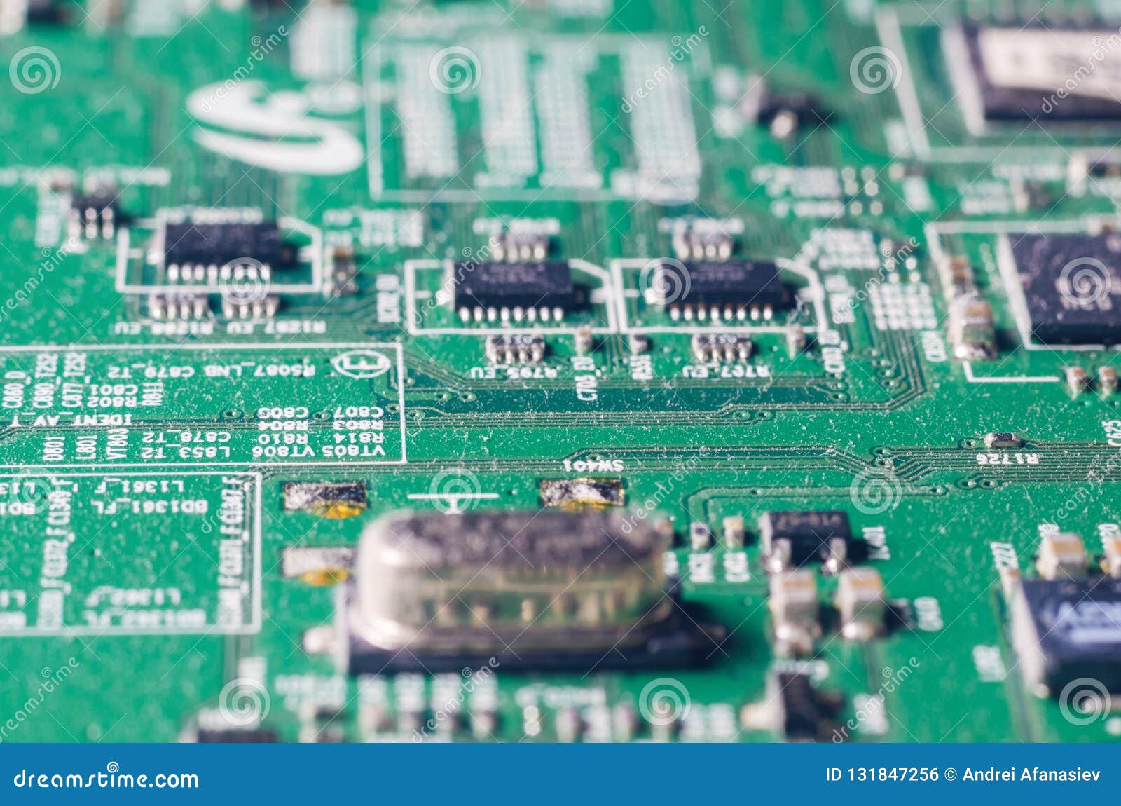 A Thick Layer of Dust Covers the Internal Electronic Components of the ...