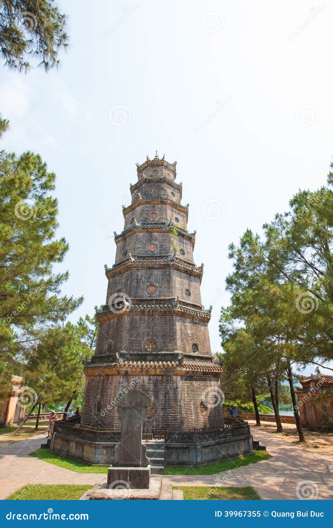 Thien Mu Pagoda, Hue stock image. Image of religion, buddhism - 39967355