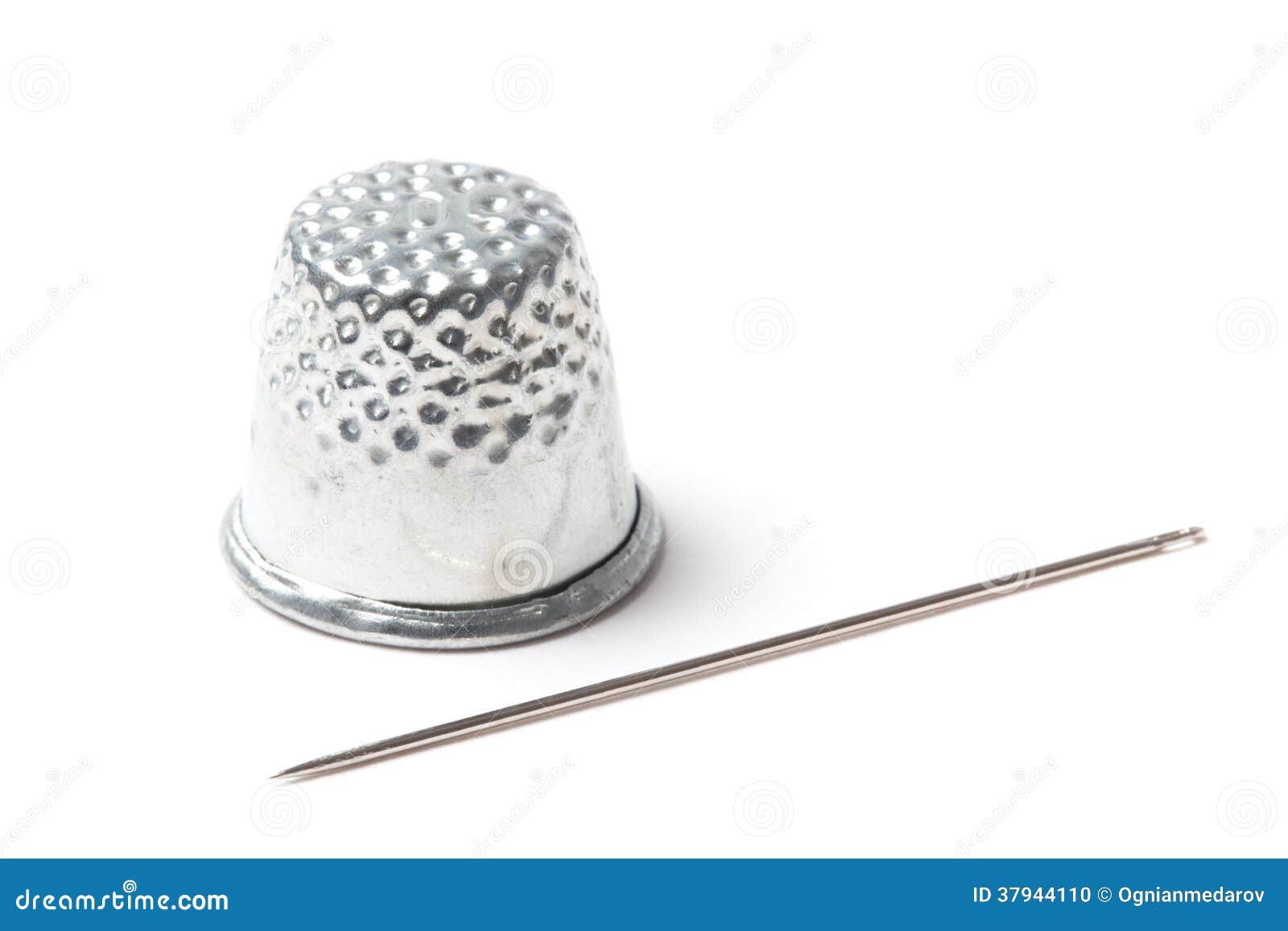 Thimble and Needle stock photo. Image of accessory, equipment - 37944110