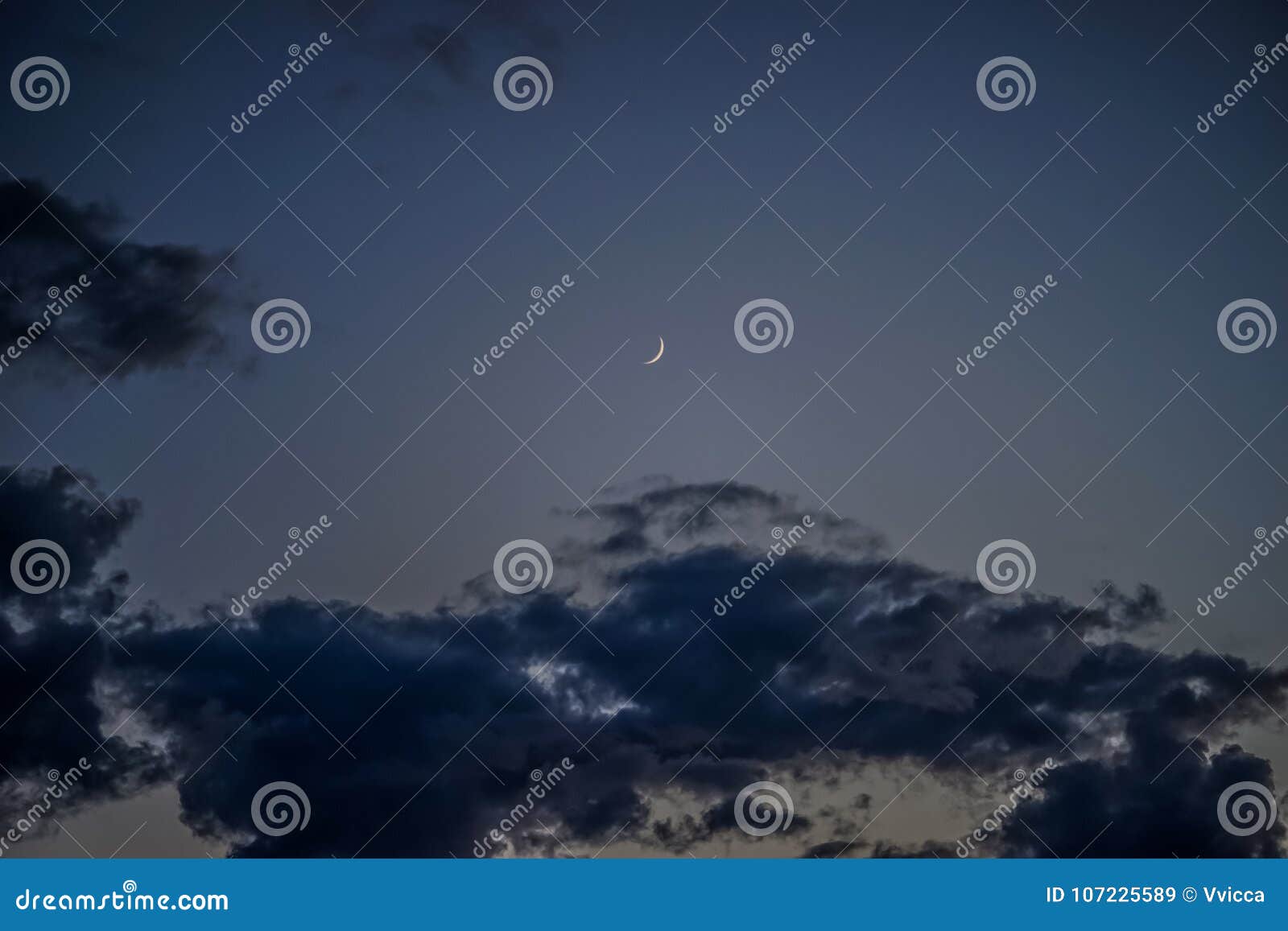 A Thin Crescent Moon in the Night Sky Stock Image - Image of wallpapers ...