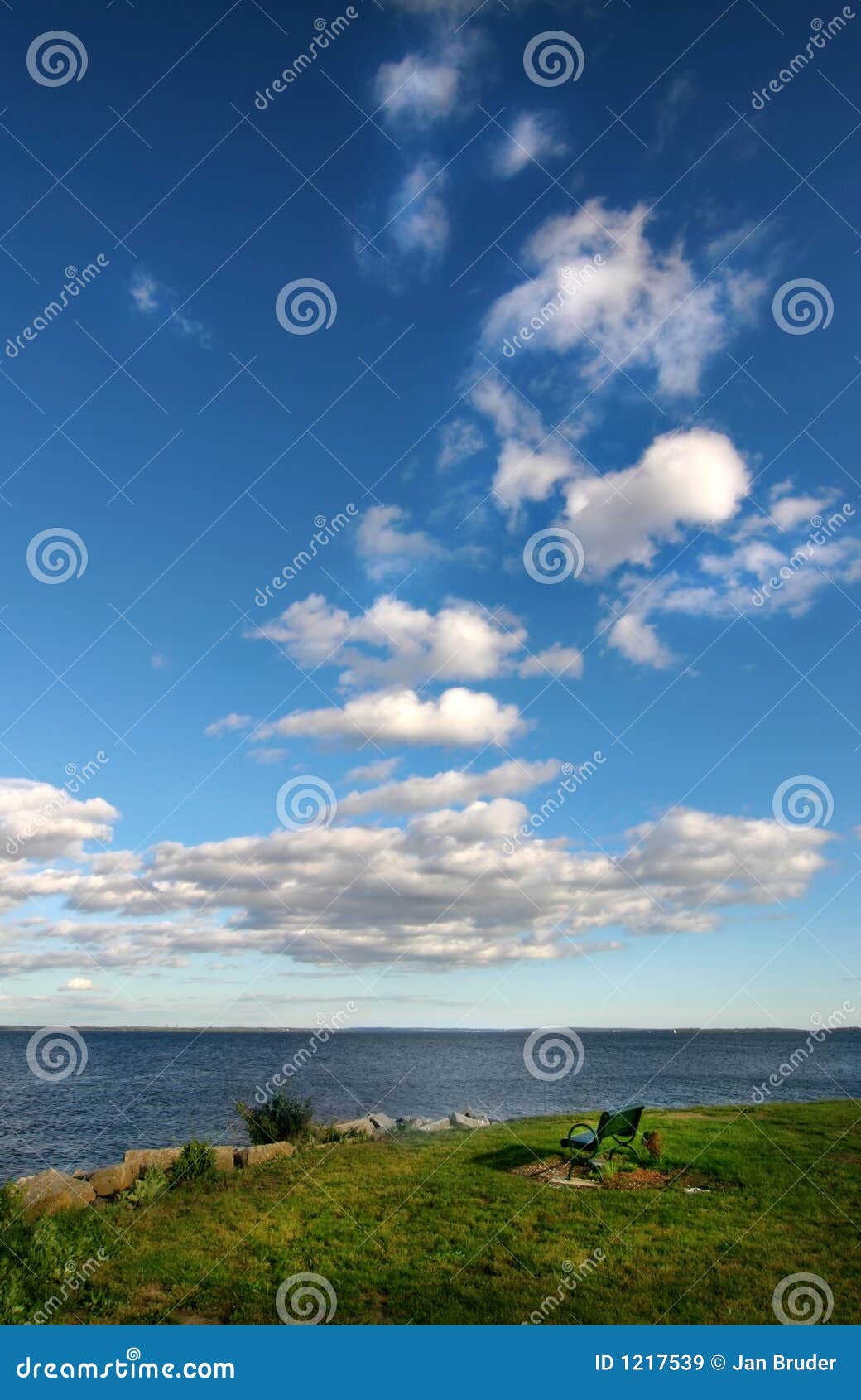 Thinking spot stock image. Image of emotive, ocean, recharge - 1217539