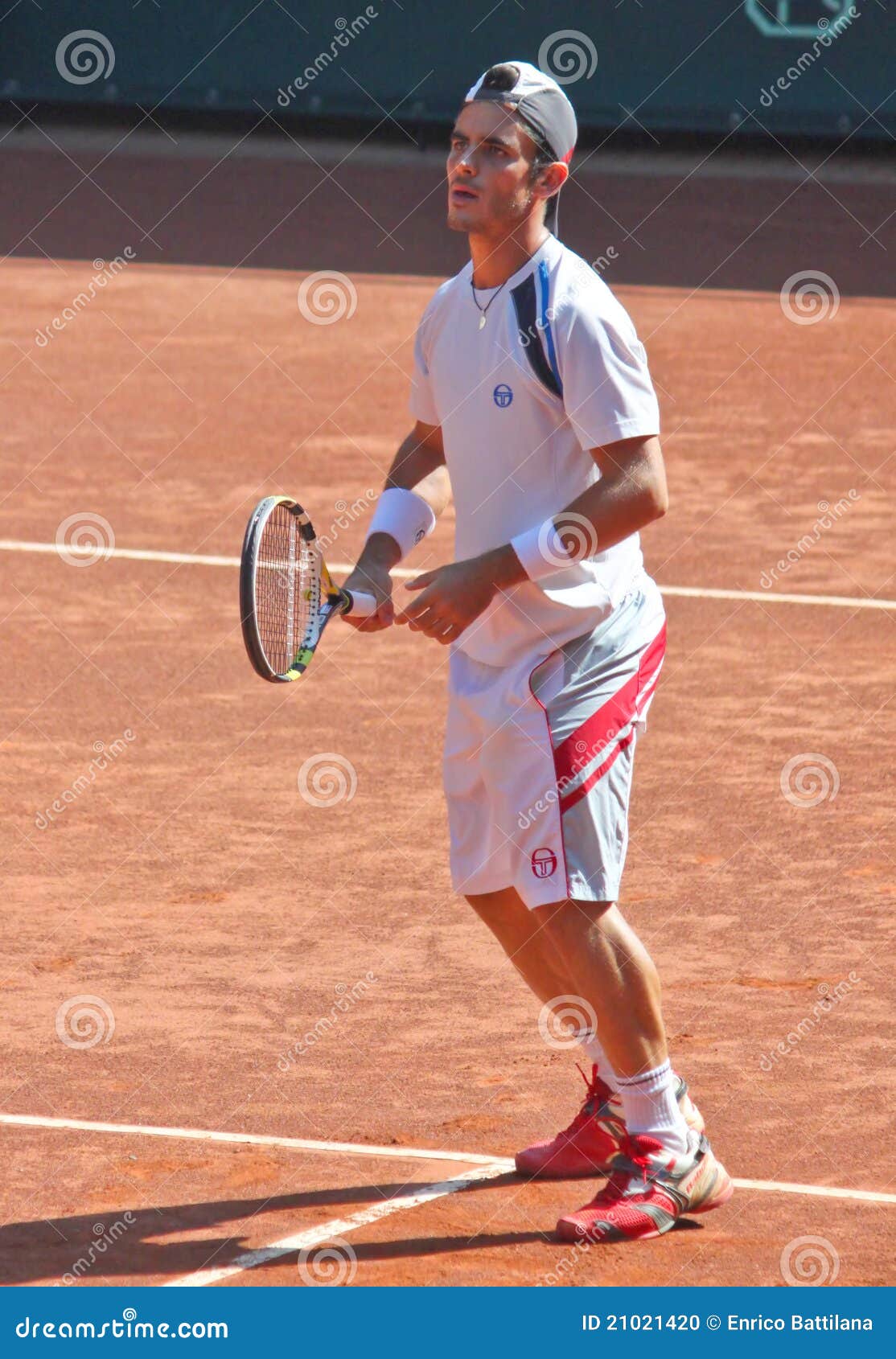 Thomas Fabbiano editorial image. Image of challenger - 21021420