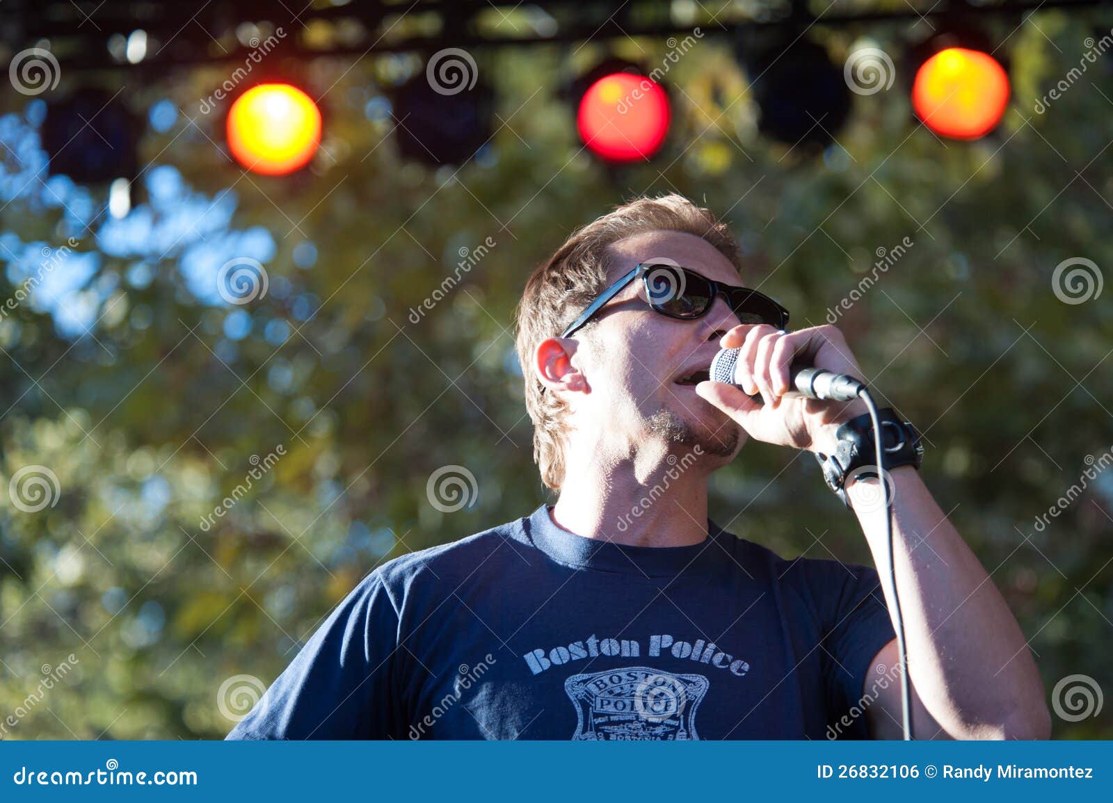 Thomas Flowers redactionele foto. Image of park, loodsen - 26832106