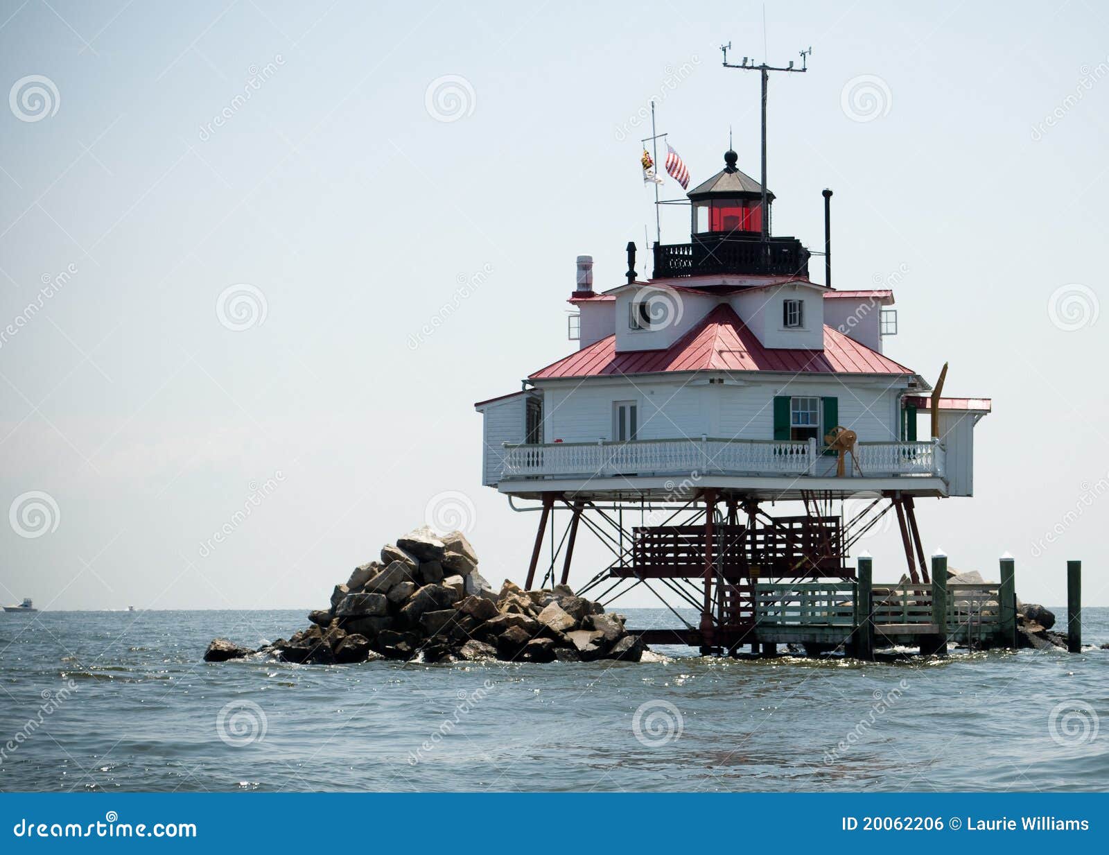 Thomas Point Lighthouse stock photo. Image of fishing - 20062206