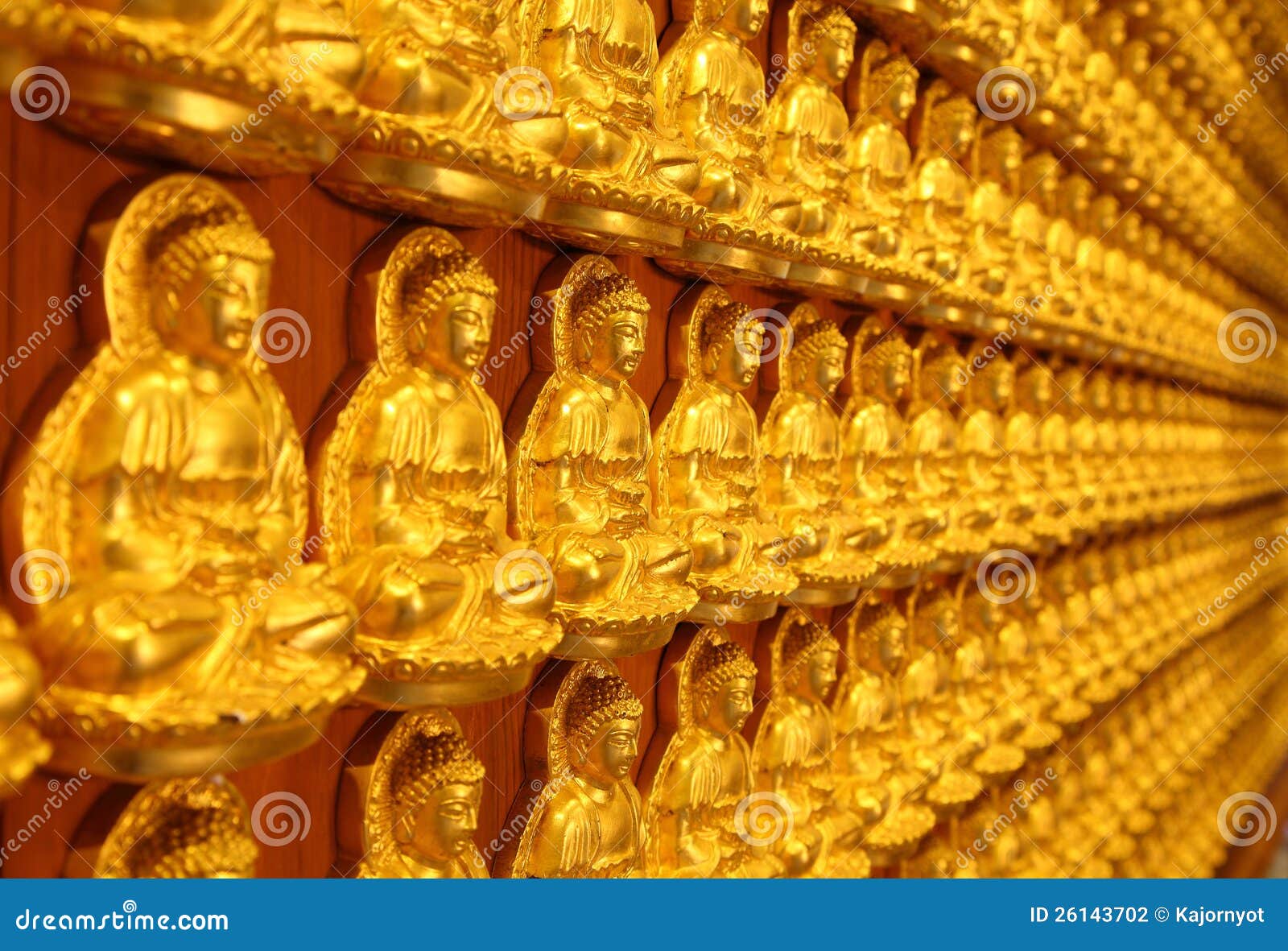 A Thousand of Small Golden Buddha Statue Editorial Photography - Image ...