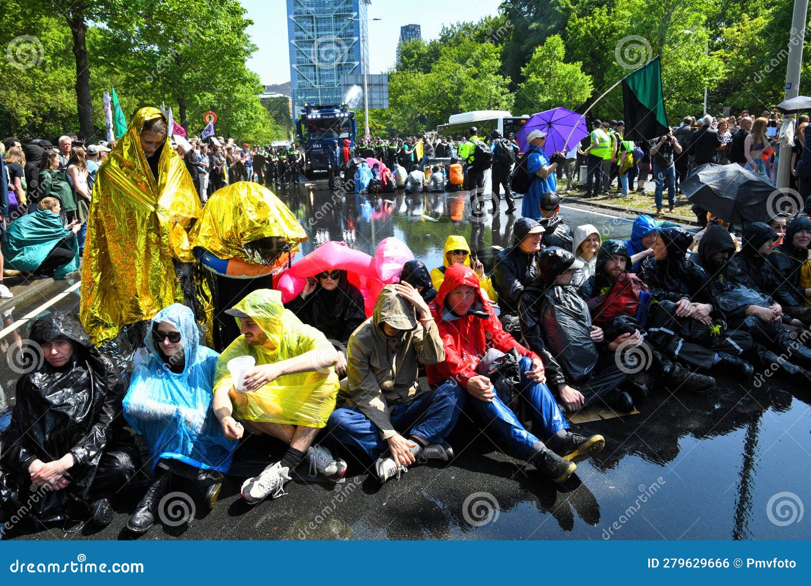 Thousands of Extinction Rebellion Activists Protesting by Blocking the ...