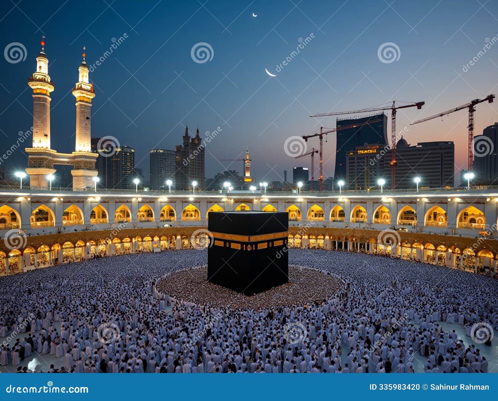 Thousands of Muslims Around the World Praying in Front of Holy Kaaba ...