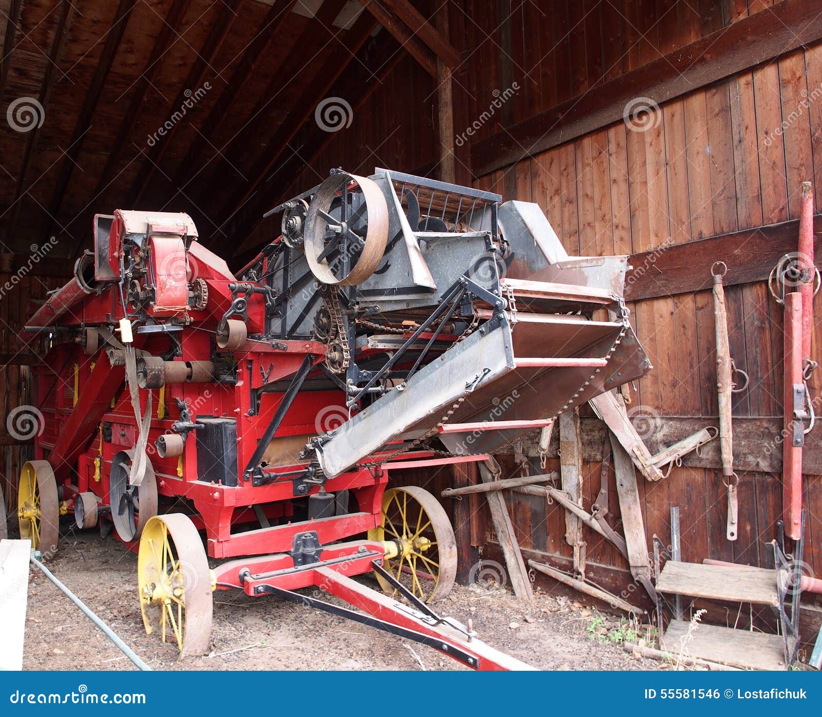 Thrashing Machine editorial photo. Image of farm, rural - 55581546