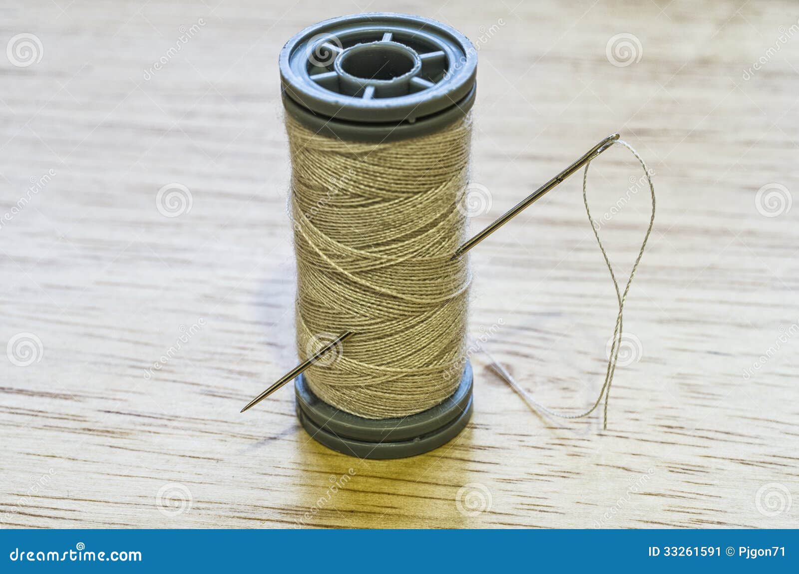 Thread and needle stock image. Image of fashion, macro - 33261591