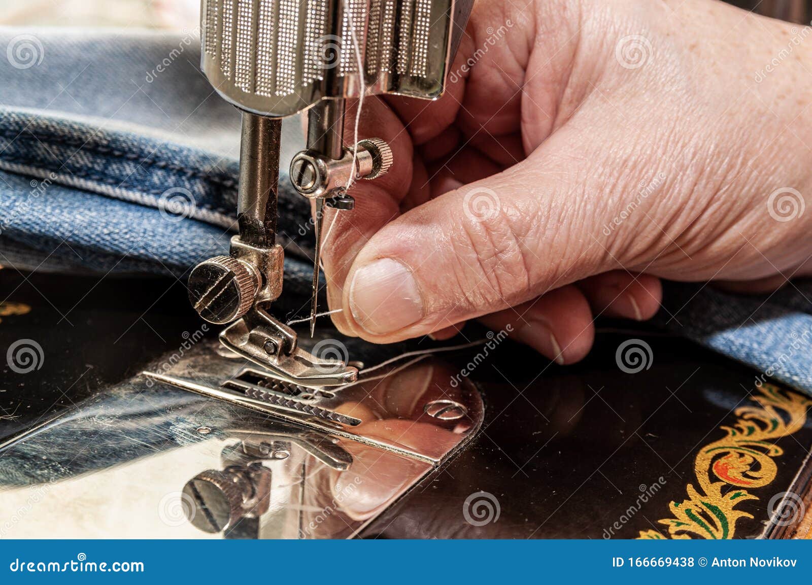 Thread a Needle in Sewing Machine Stock Photo - Image of hobby, fashion ...