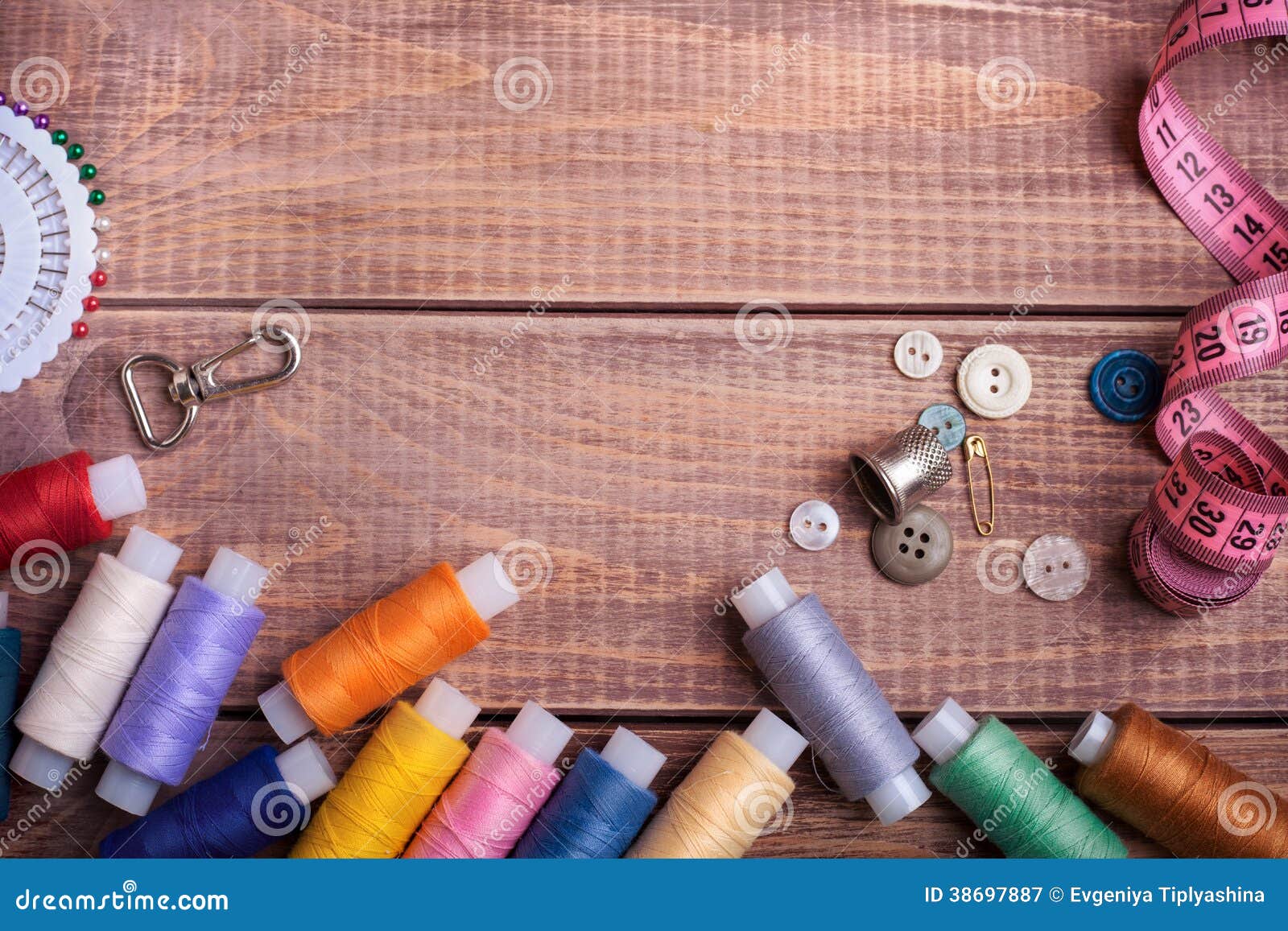 Thread and sewing stock image. Image of dressmaking, crafts - 38697887