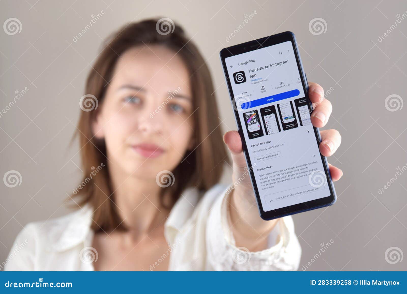 Threads App Logo Seen on Screen. the New Application by Meta Platforms ...
