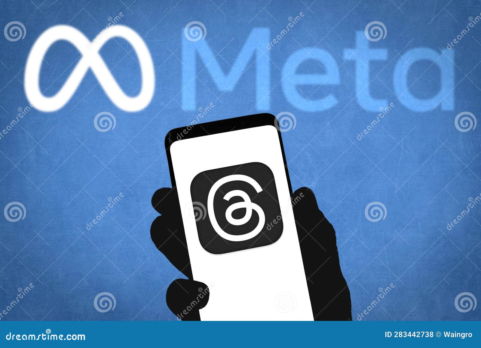 Threads - Social Networking Service by Meta Platforms Editorial Stock ...