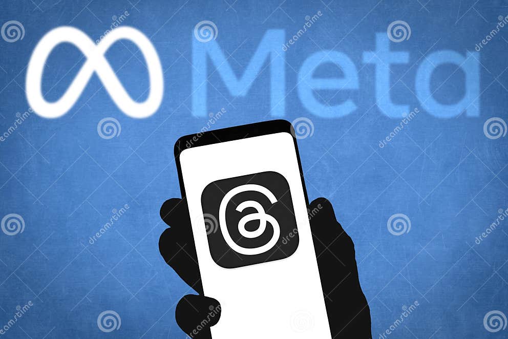 Threads - Social Networking Service by Meta Platforms Editorial Stock ...