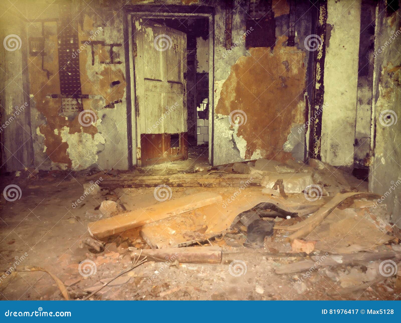 Threat empty room stock image. Image of factory, empty - 81976417