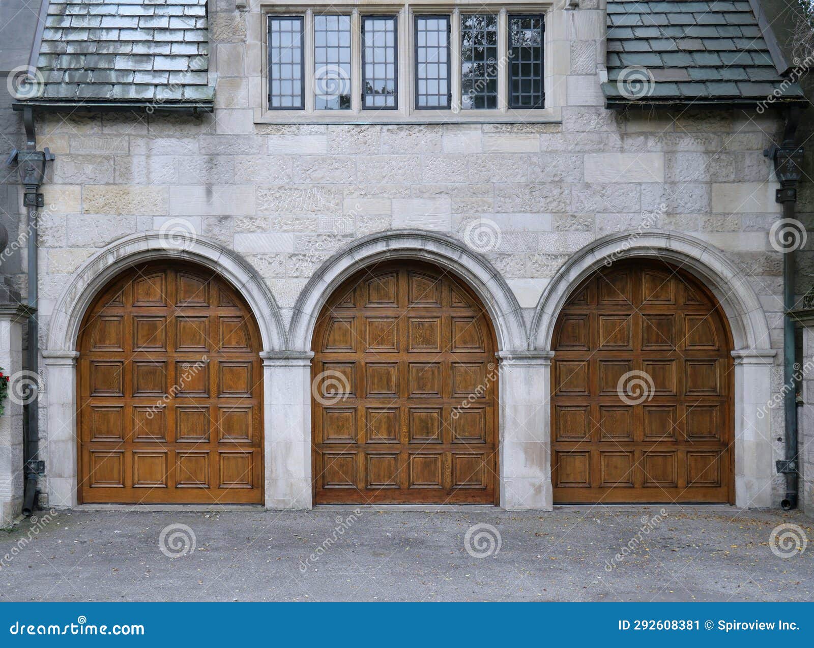 Three car garage stock image. Image of gothic, three - 292608381