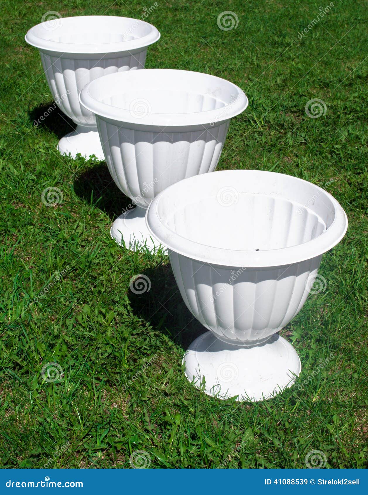 Three flowerpots stock image. Image of grow, white, flowerpot - 41088539