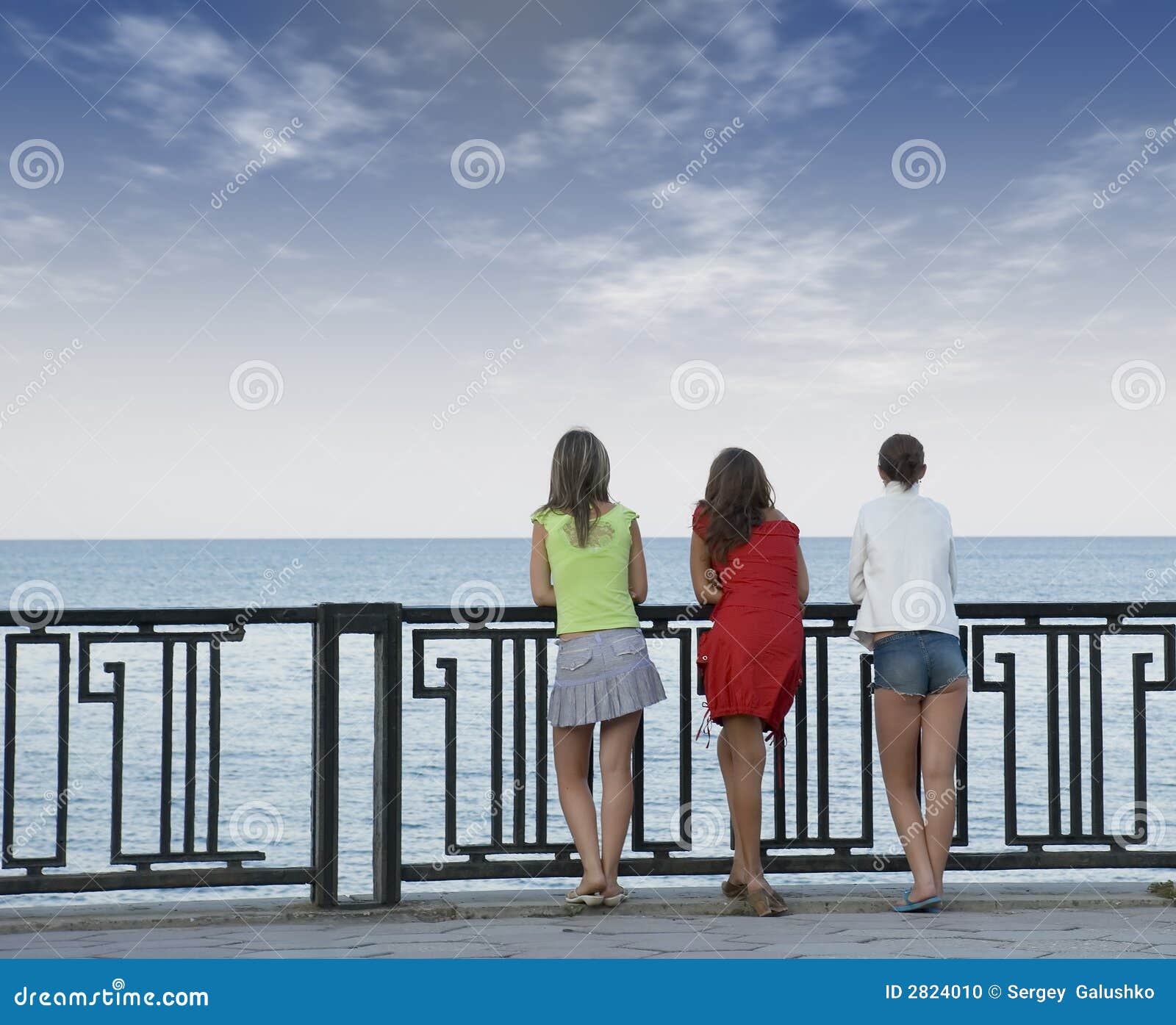 Three Girls Picture. Image: 2824010