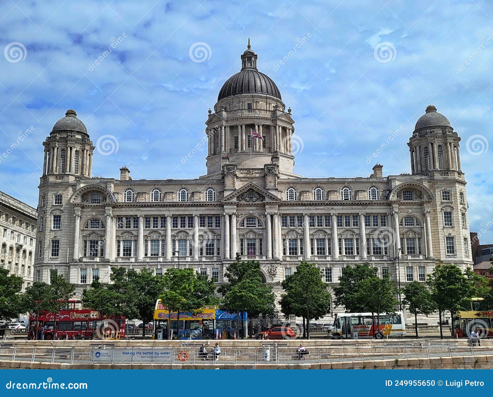 Three Graces Building, Liverpool, UK. Editorial Image - Image of port ...