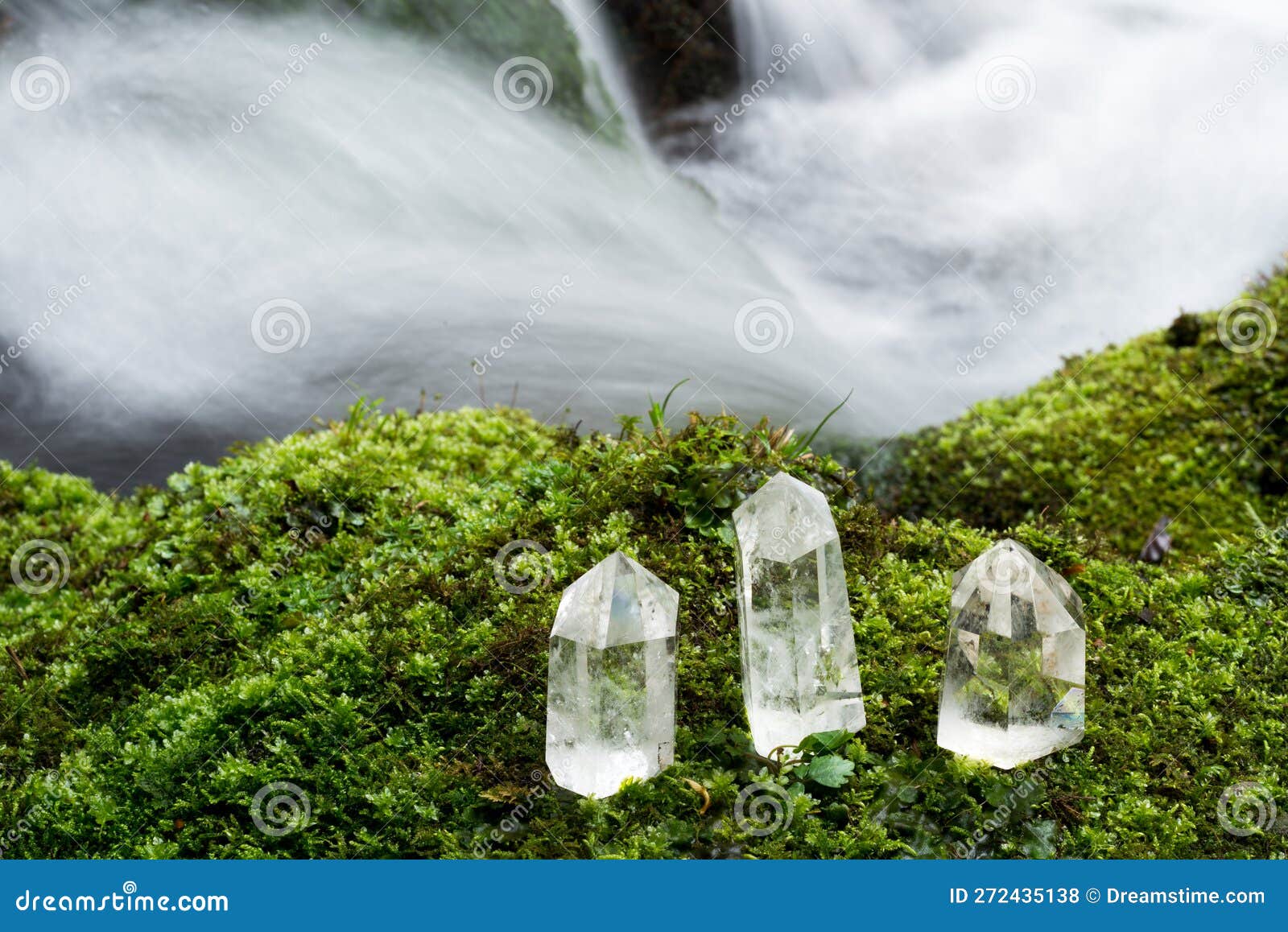 Hexagonal quartz crystal stock photo. Image of stream - 272435138