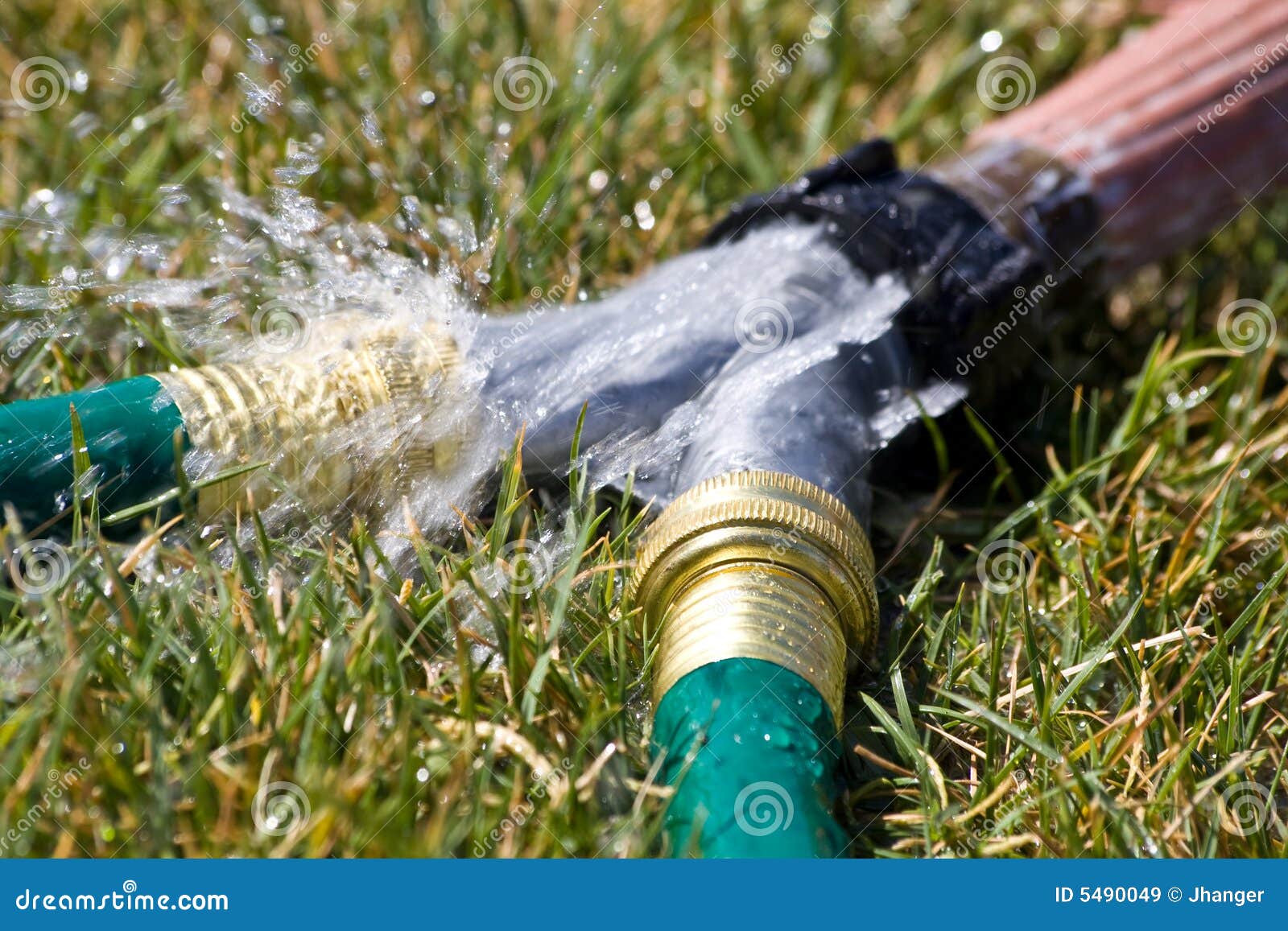 Three Hoses Joined By A Splitter Picture. Image: 5490049