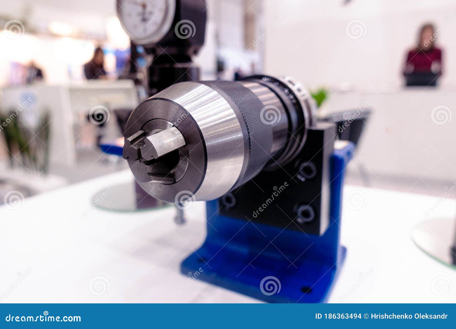 8 Hydraulic Chuck. Pull Back Power Chuck Fixture Is Ideal For Machining ...