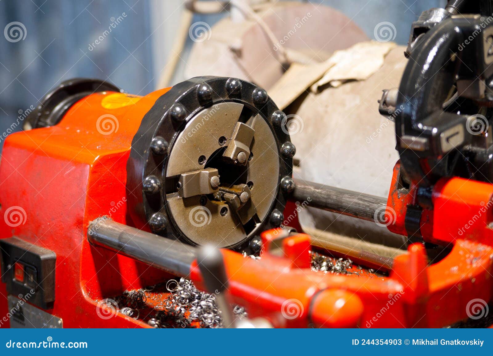 Three-jaw Lathe Chuck in Red Threading Machine Stock Image - Image of ...