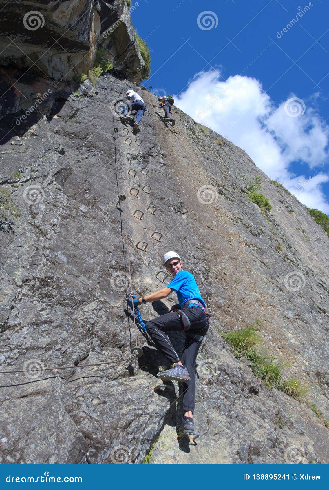 Three men climbing editorial photo. Image of sport, route - 138895241