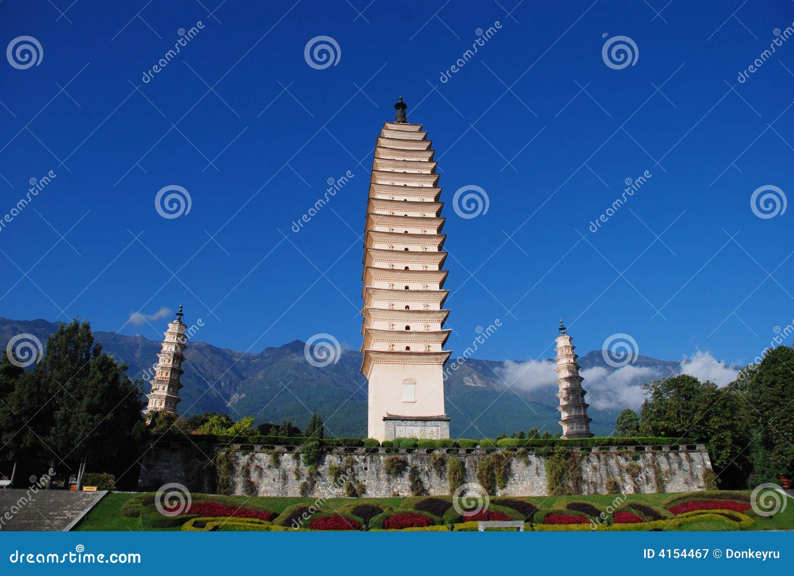 The Three Pagodas of the Chongsheng Temple Stock Image - Image of three ...