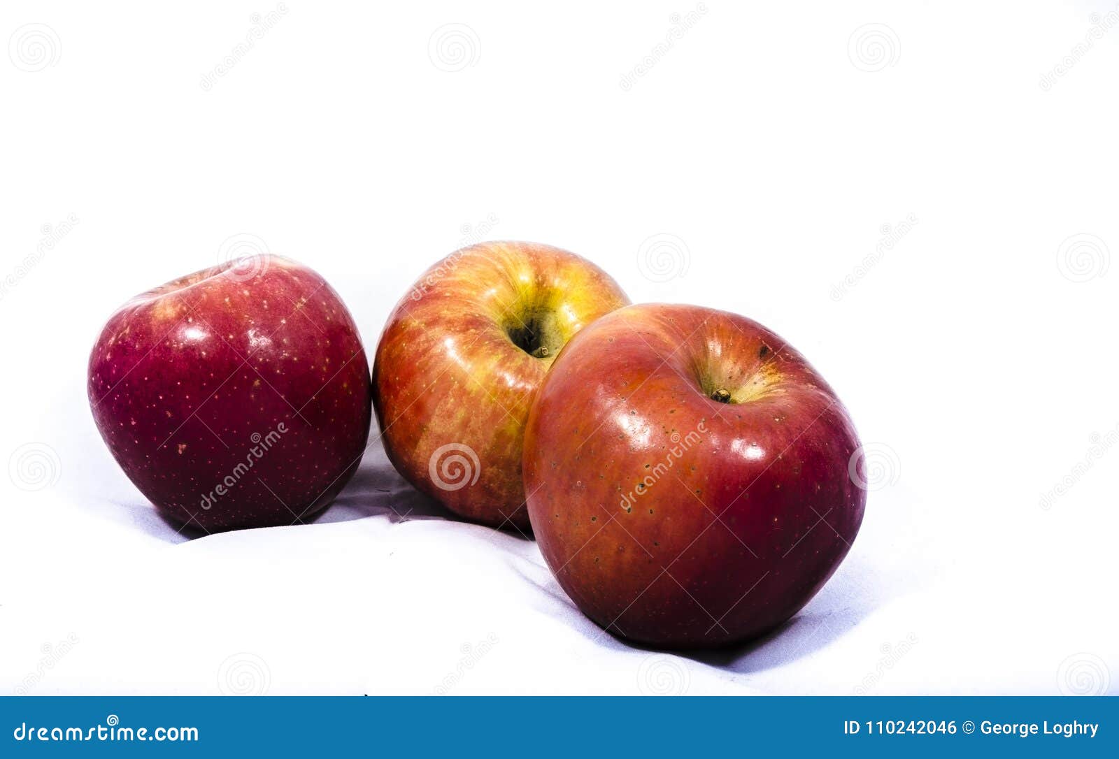 Three red apples stock photo. Image of gargen, fresh - 110242046