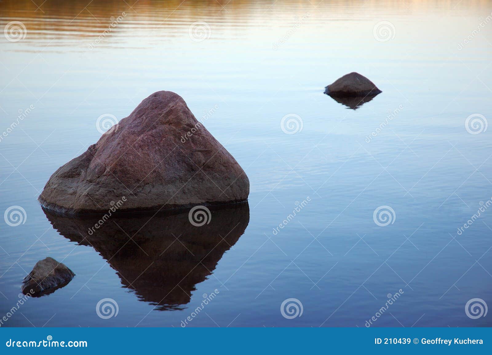 Three Rocks In Cheow Lan Lake, Ratchaprapa Dam Stock Image ...