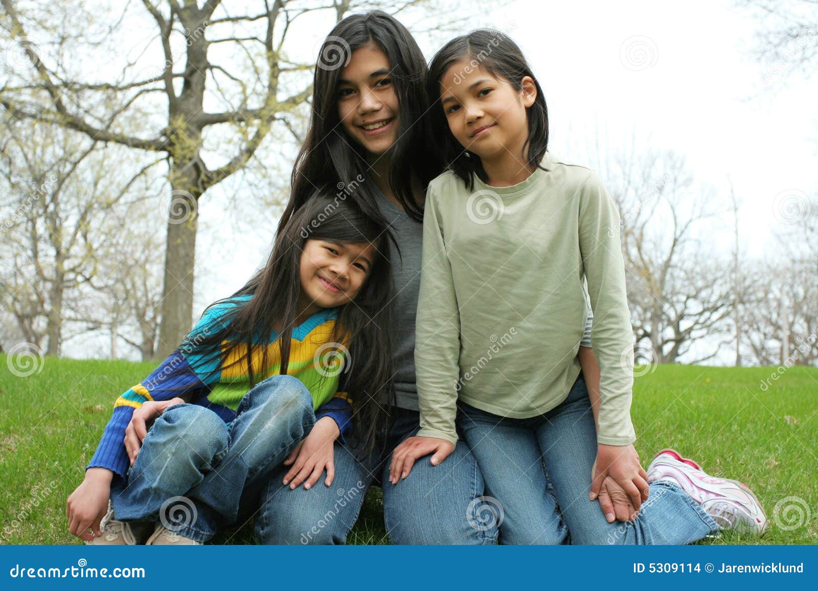 Three Sisters Stock Images - Image: 5309114