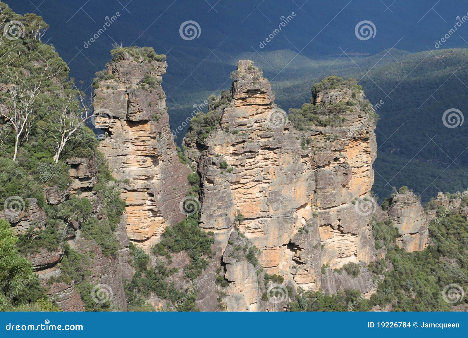 Three Sisters Rock Formation Stock Photo - Image of rock, blue: 19226784