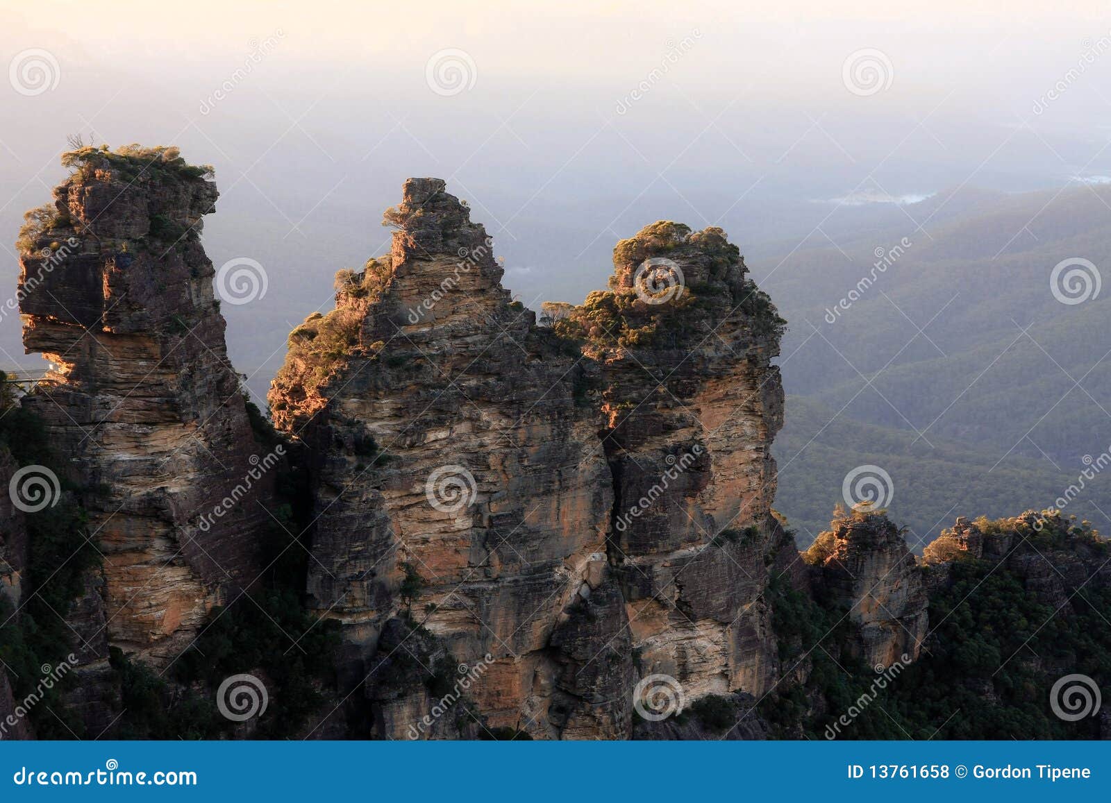 Three Sisters Rock Formation, Australia. Stock Photo - Image of rocks ...