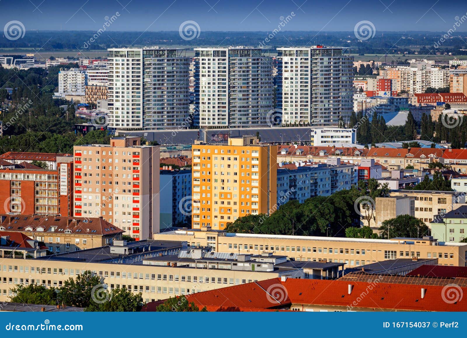 Three towers editorial photography. Image of modern - 167154037