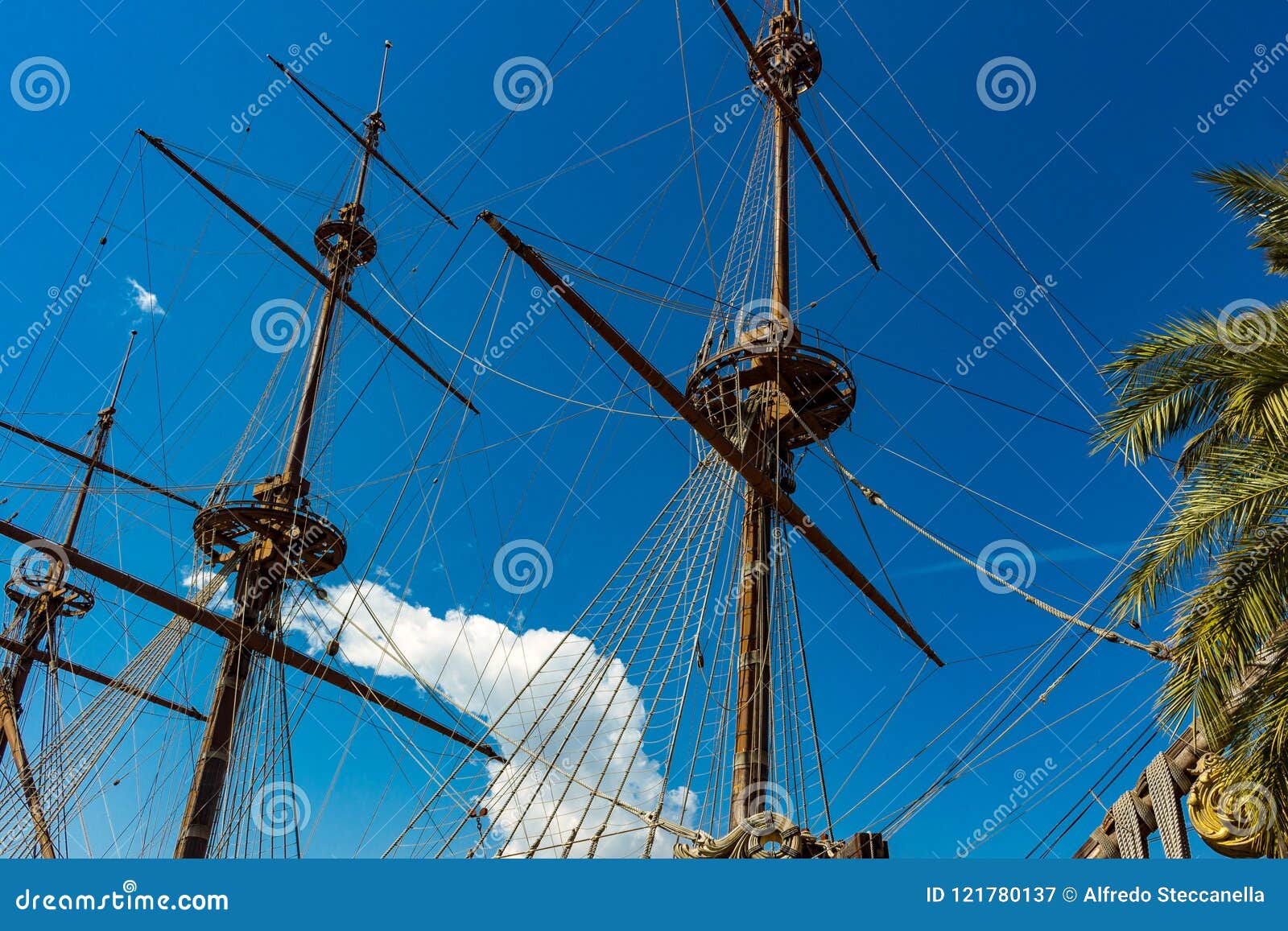 The sailing ship stock image. Image of holiday, marin - 121780137
