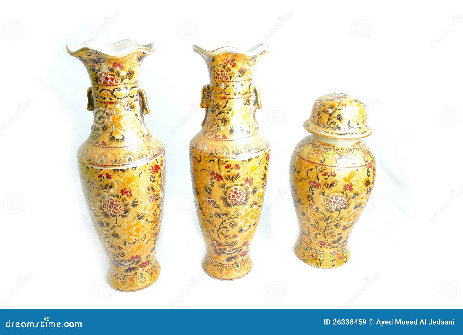 Three Vases Decorated in Gold Stock Image - Image of fragile, beautiful ...