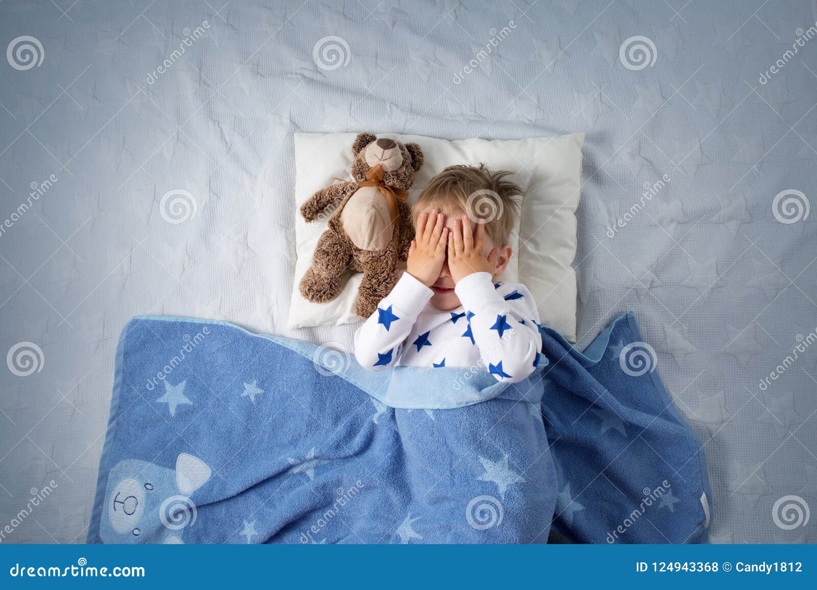 Three Years Old Child Crying in Bed Stock Photo - Image of fear, health ...