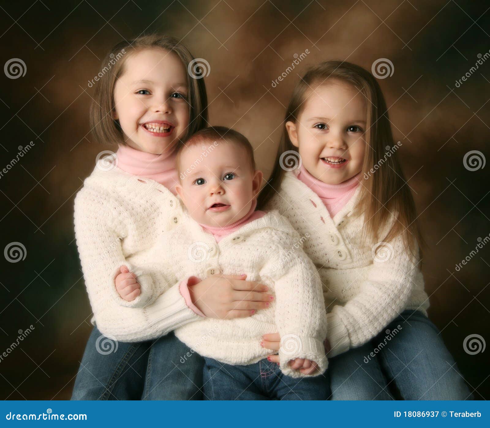 Three Young Beautiful Sisters Stock Image - Image of love, kids: 18086937