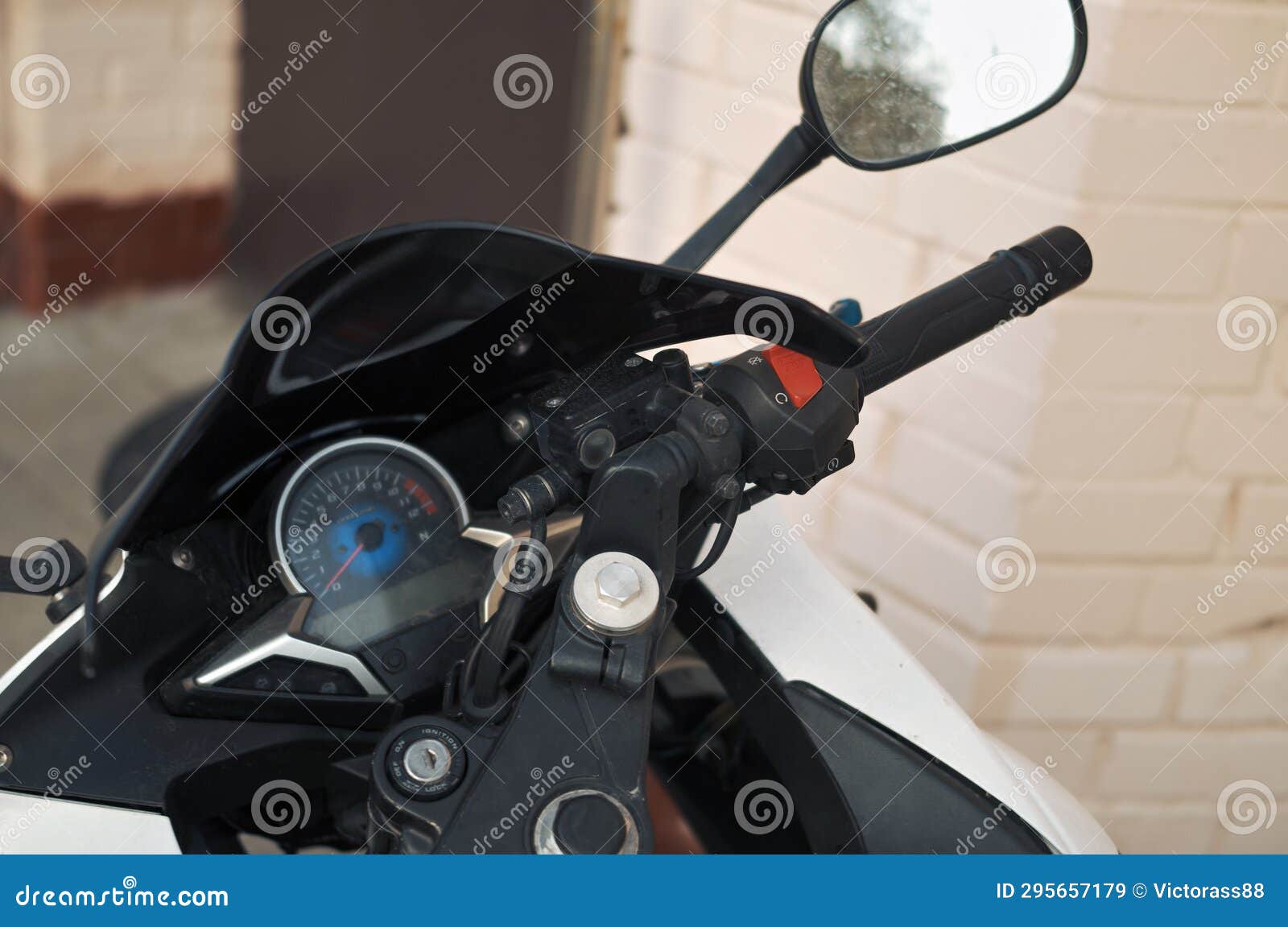 Throttle Control of a Motorcycle Stock Image - Image of throttle, front ...