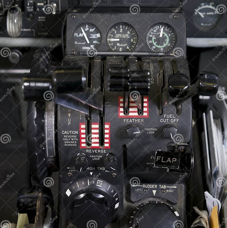 Throttle Quadrant in Airplane Stock Photo - Image of gauges, gear: 64901134