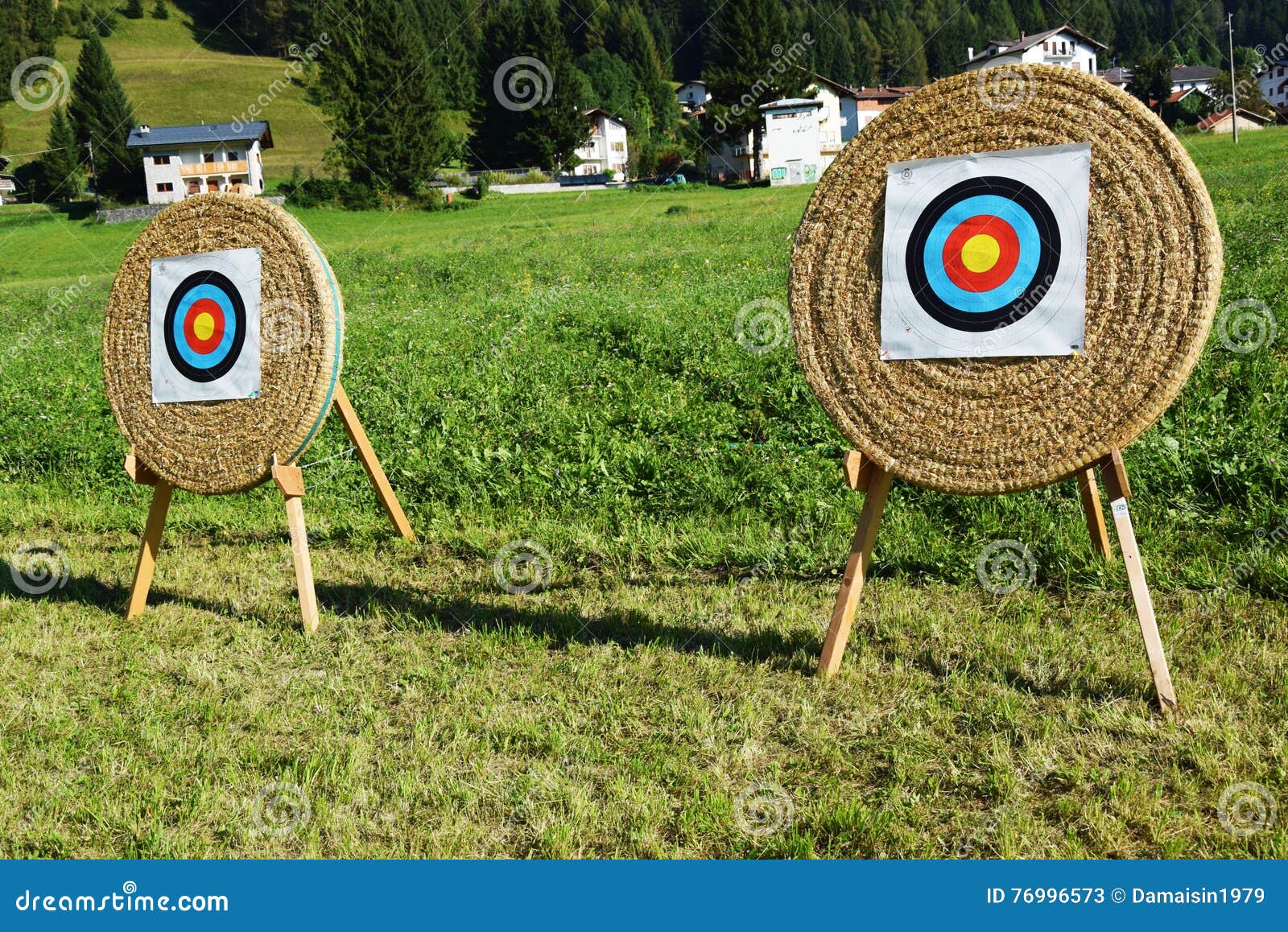 Throw arrows stock image. Image of supports, throw, shooting - 76996573