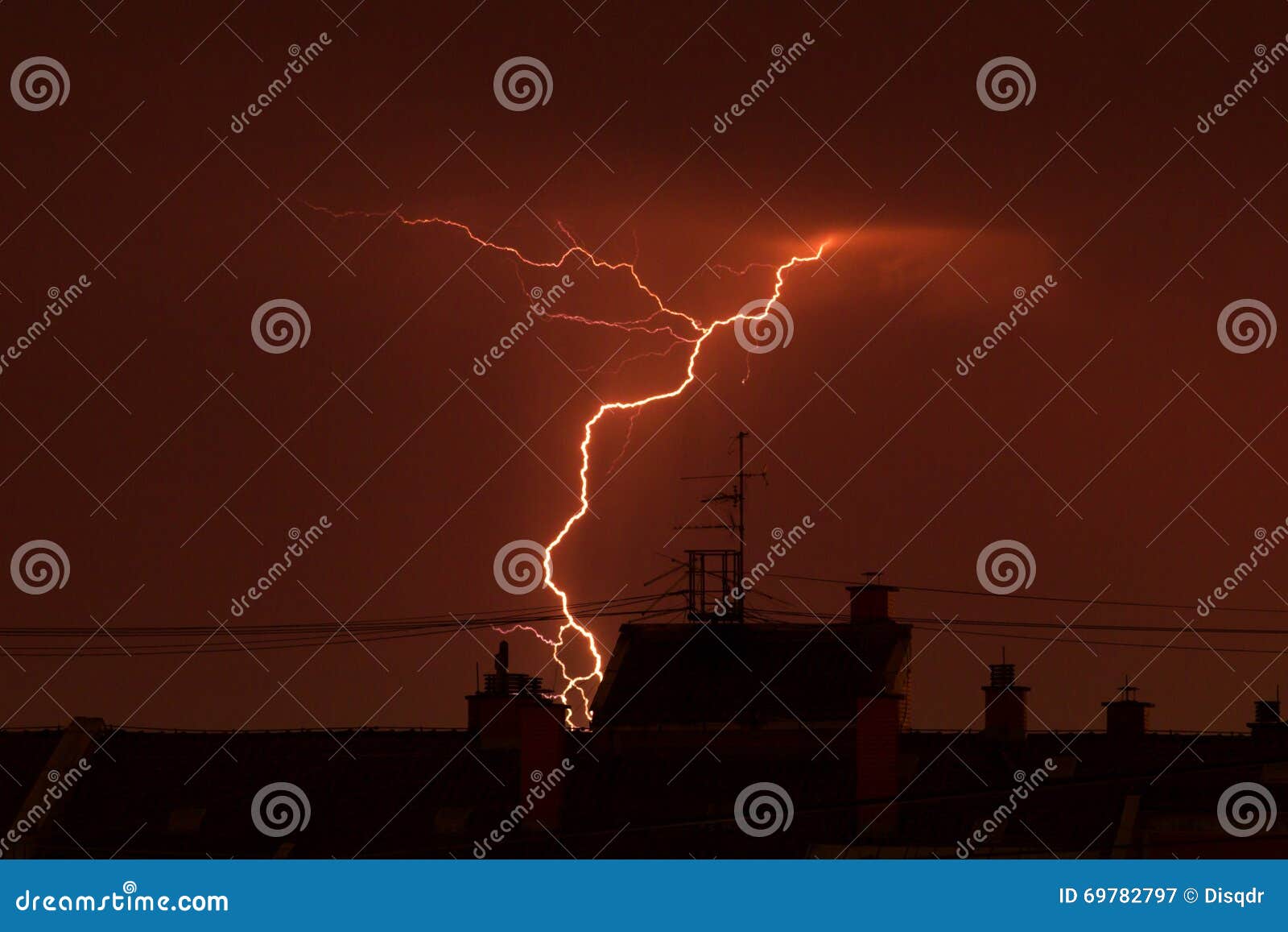 Lightning Over Pyramid Stock Photo | CartoonDealer.com #177006300